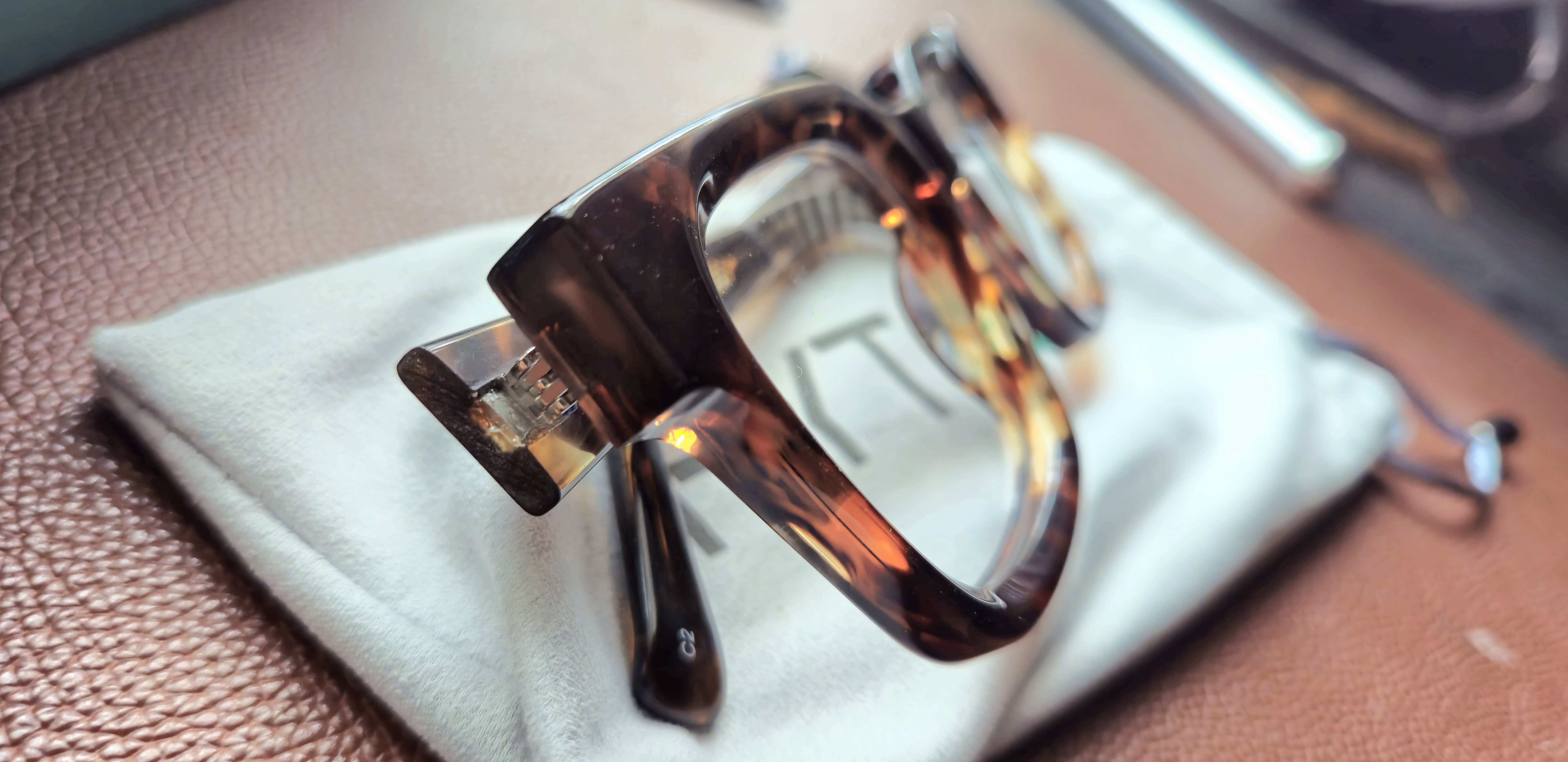 Robinson Rectangle Two-tone Eyeglasses | Fytoo Optical