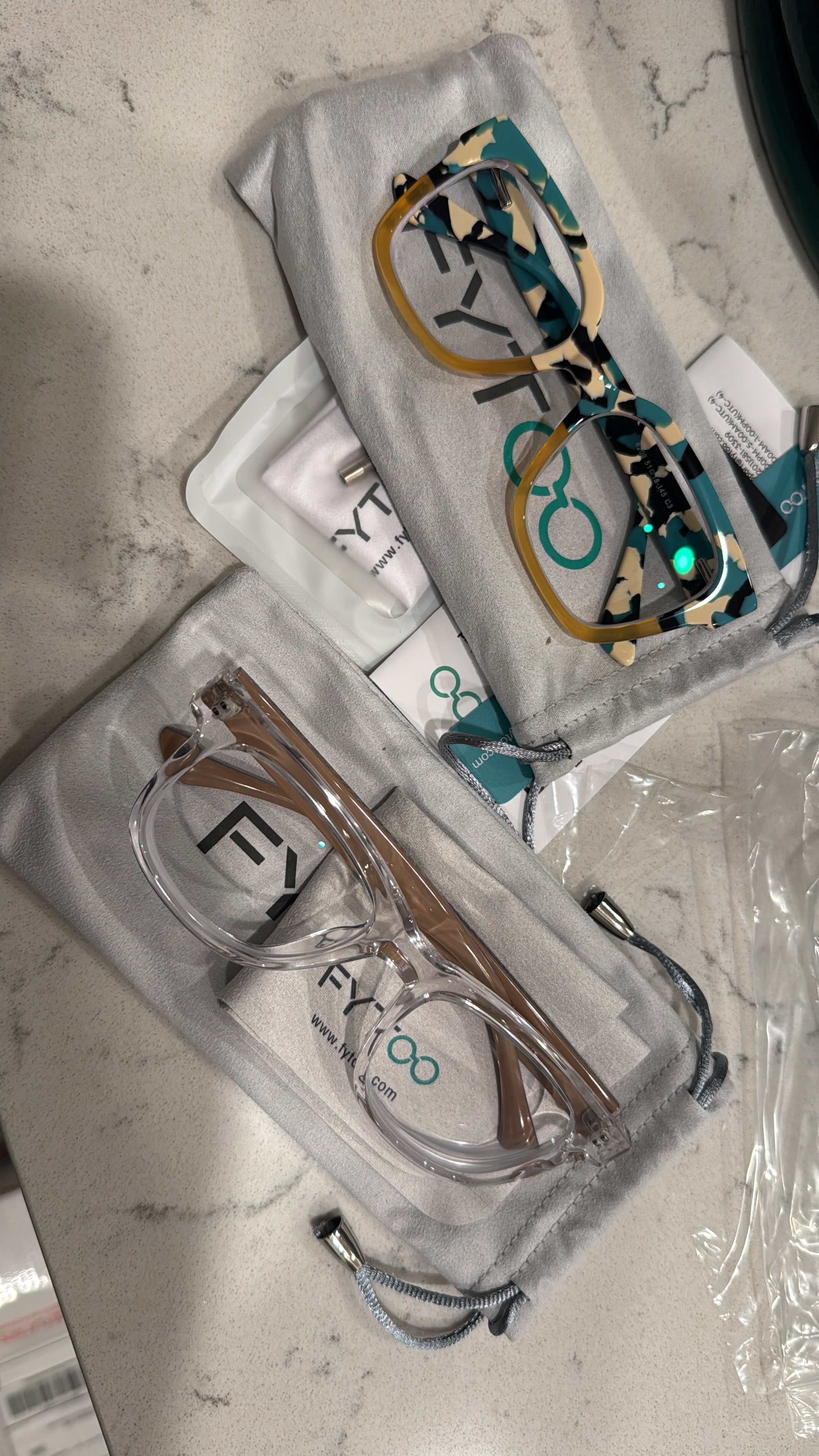 Mackenzie Square Two Tone Eyeglasses | Fytoo Optical